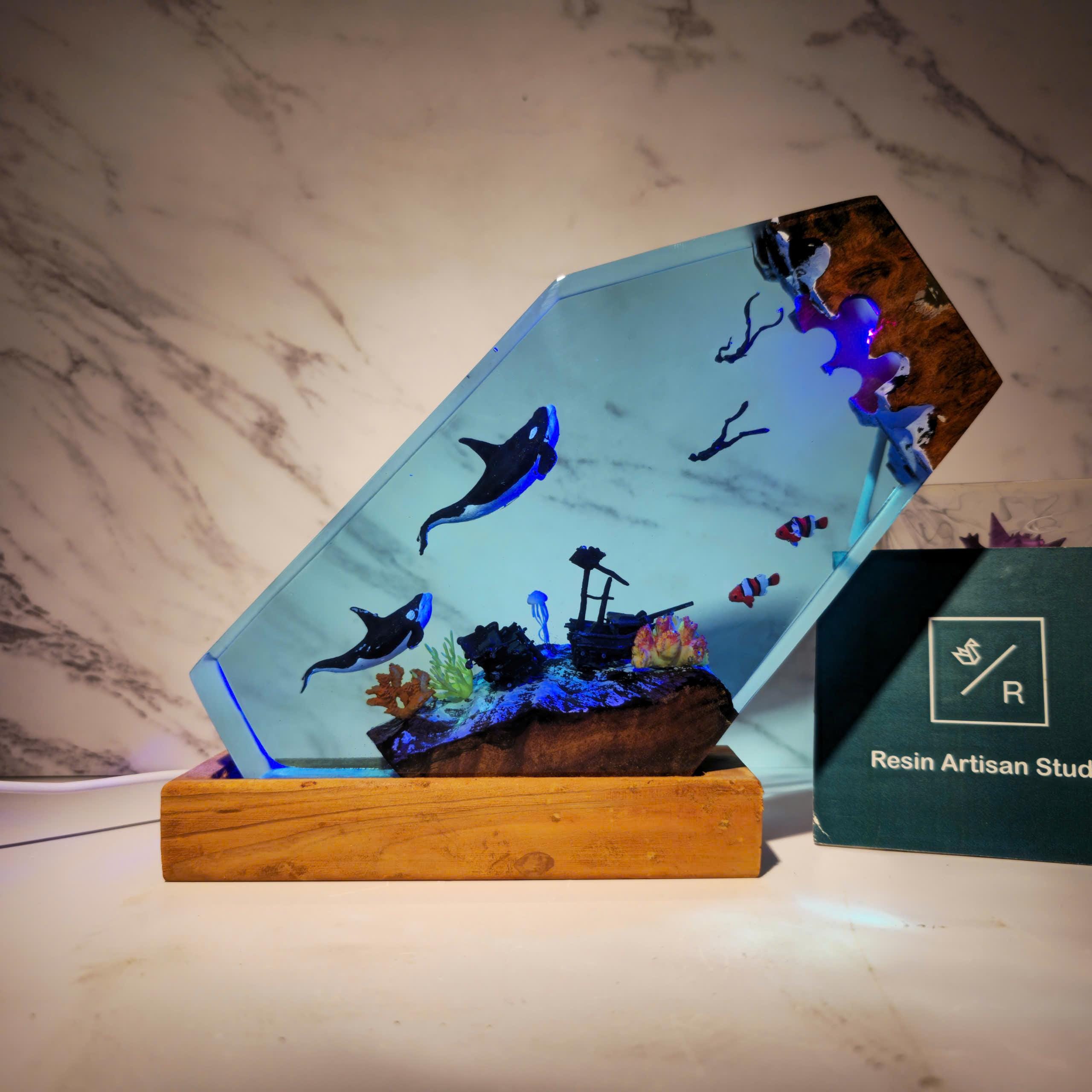 Diorama Epoxy Resin Ocean Lamp, Ocean Lamp, Orca Shark Vs Divers Resin ...