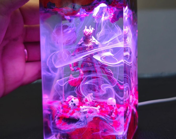 Custom Game Lamp, Game Figure, Hunter Figure, Epoxy Resin Lamp, Lamp ...