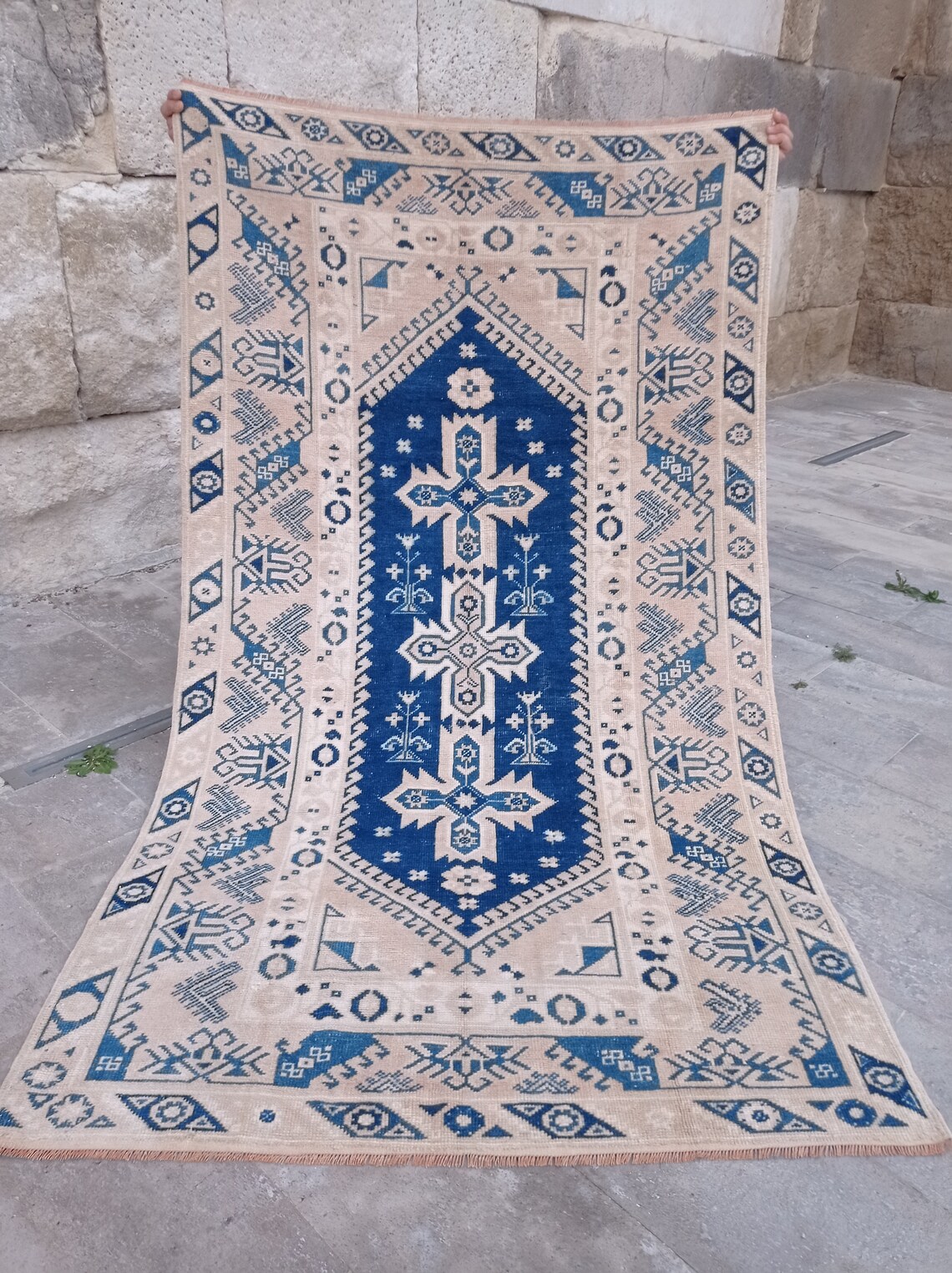 4x7 Unique White Blue Beige 4x7 Hand Knotted One of a Kind Antique Wool ...
