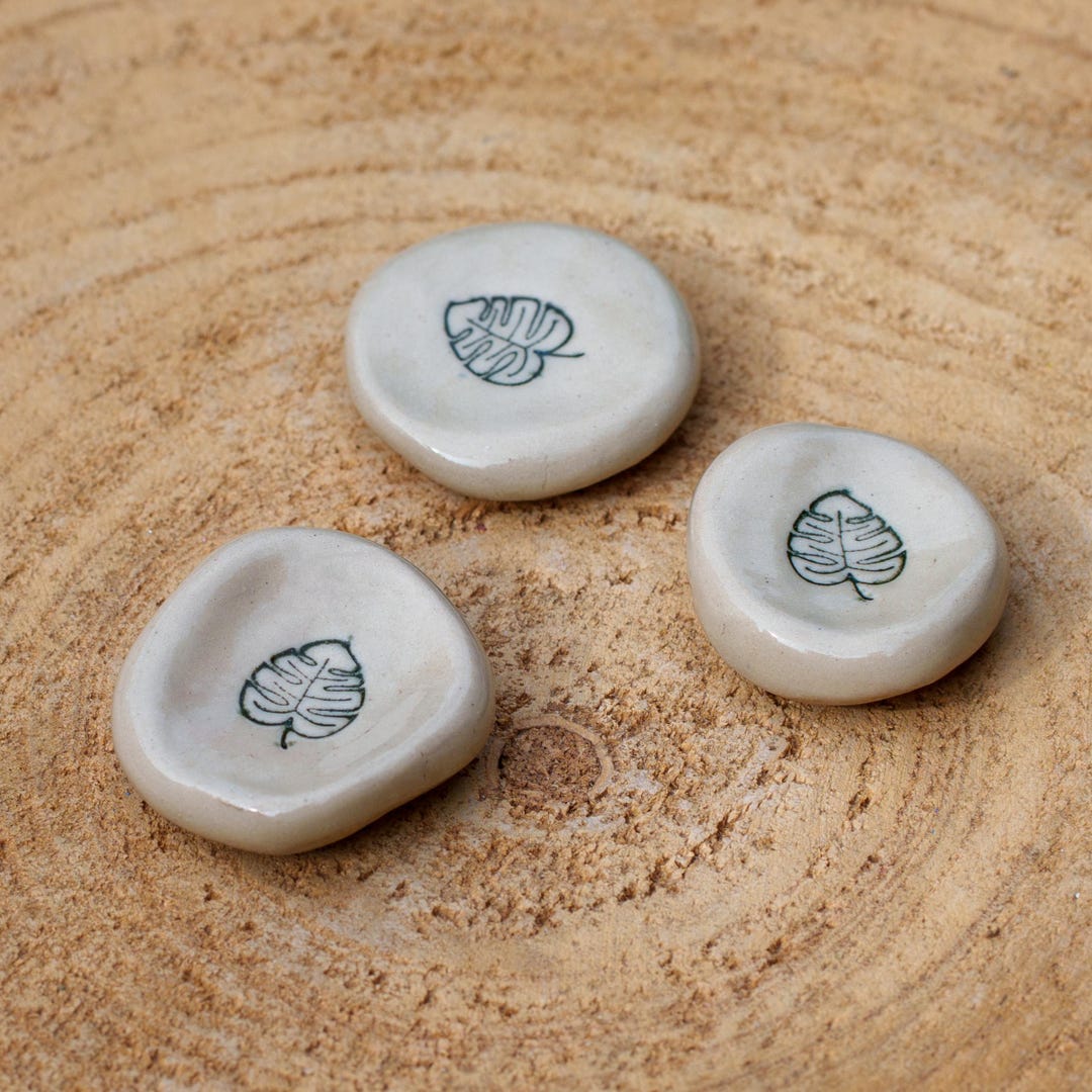 Monstera Leaf Ceramic Worry Stones. Stress Relief Pebble. Mostera ...