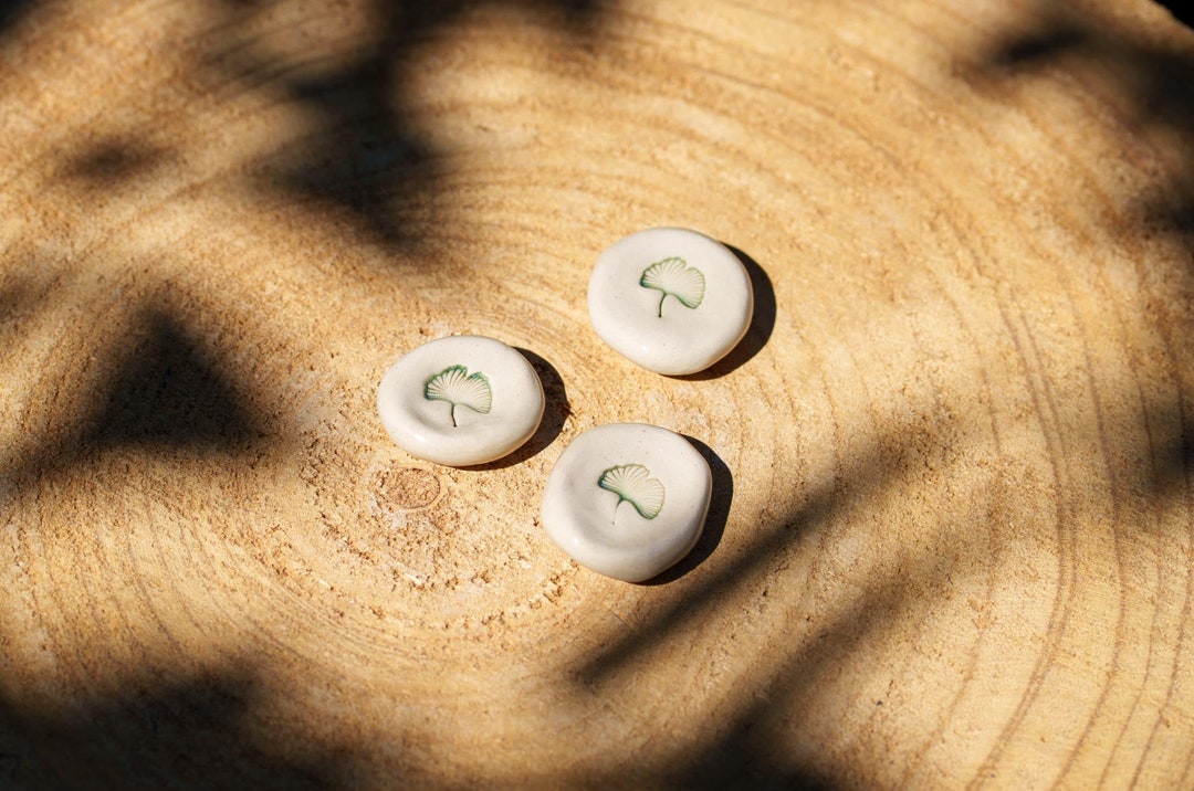 Worry Stones With Ginkgo Leaf Ceramic Pattern. Anti-stress Pebble ...