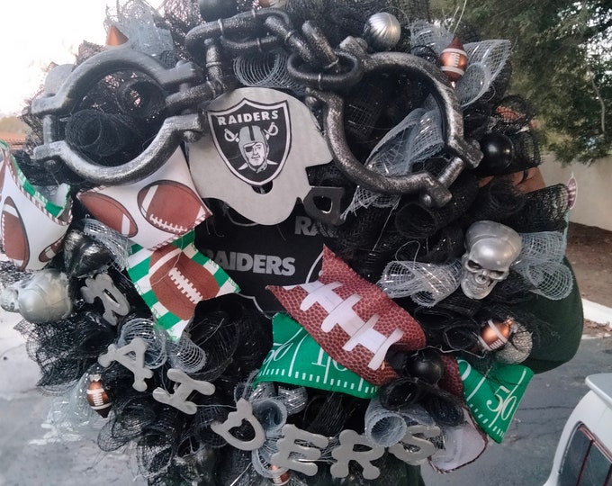 Raiders Wreath - Etsy