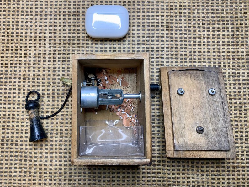 Antique Wall-mount Pencil Sharpener - Etsy