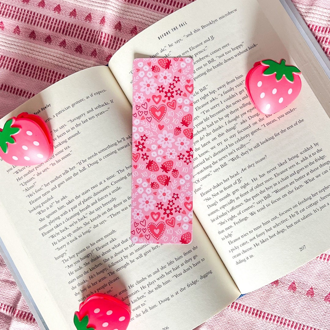 Strawberry Floral Bookmark | Little Turkey Shoppe | Strawberry Bookmark ...