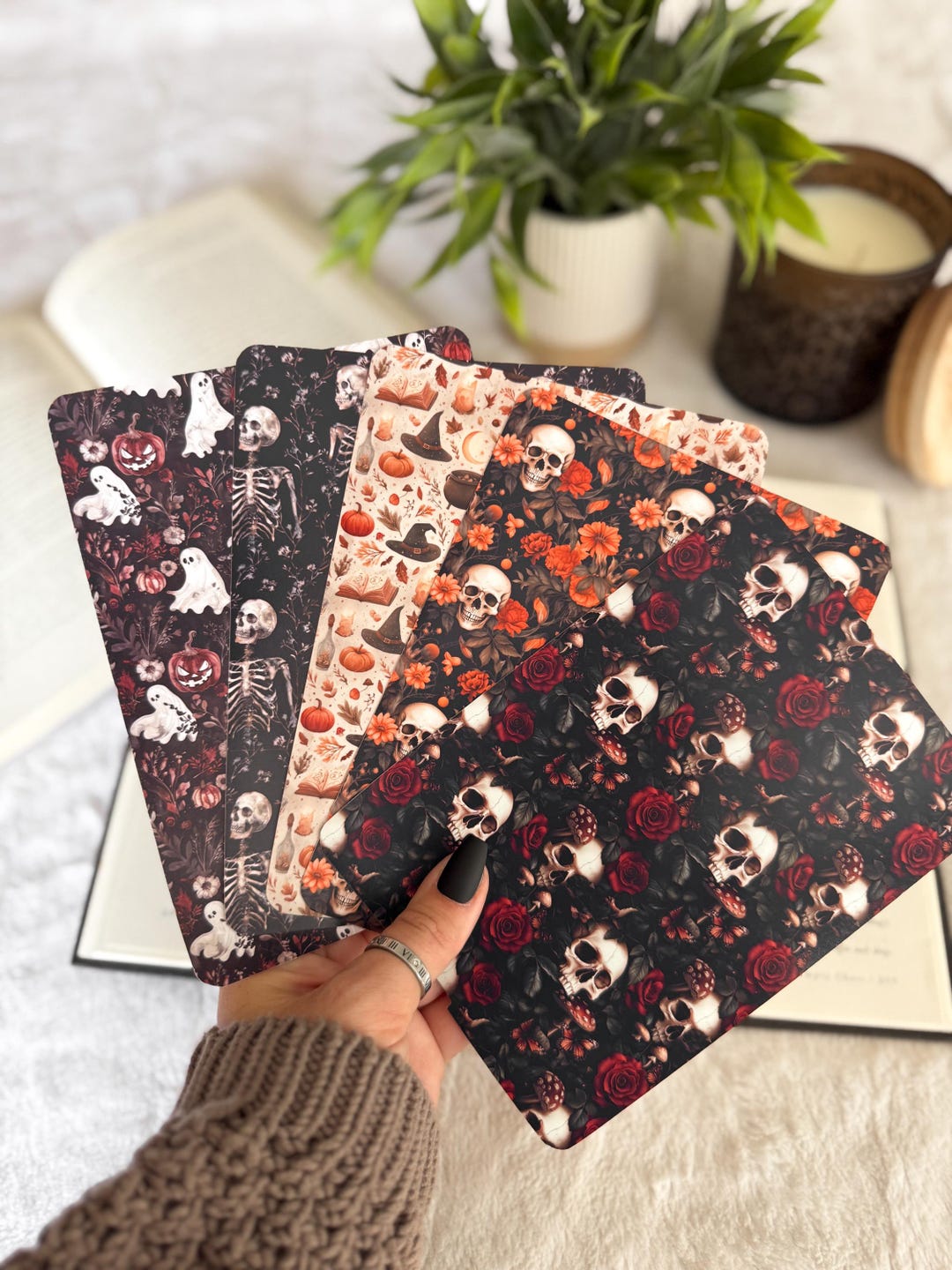 Dark Halloween Kindle Inserts | Little Turkey Shoppe | Skeleton Kindle ...