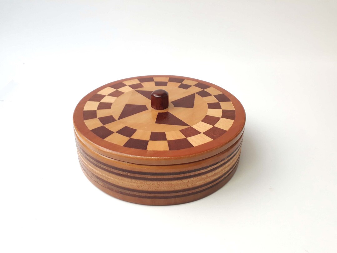 Vintage Large Round FOLK ART Wooden Box Handcrafted Lidded Container ...