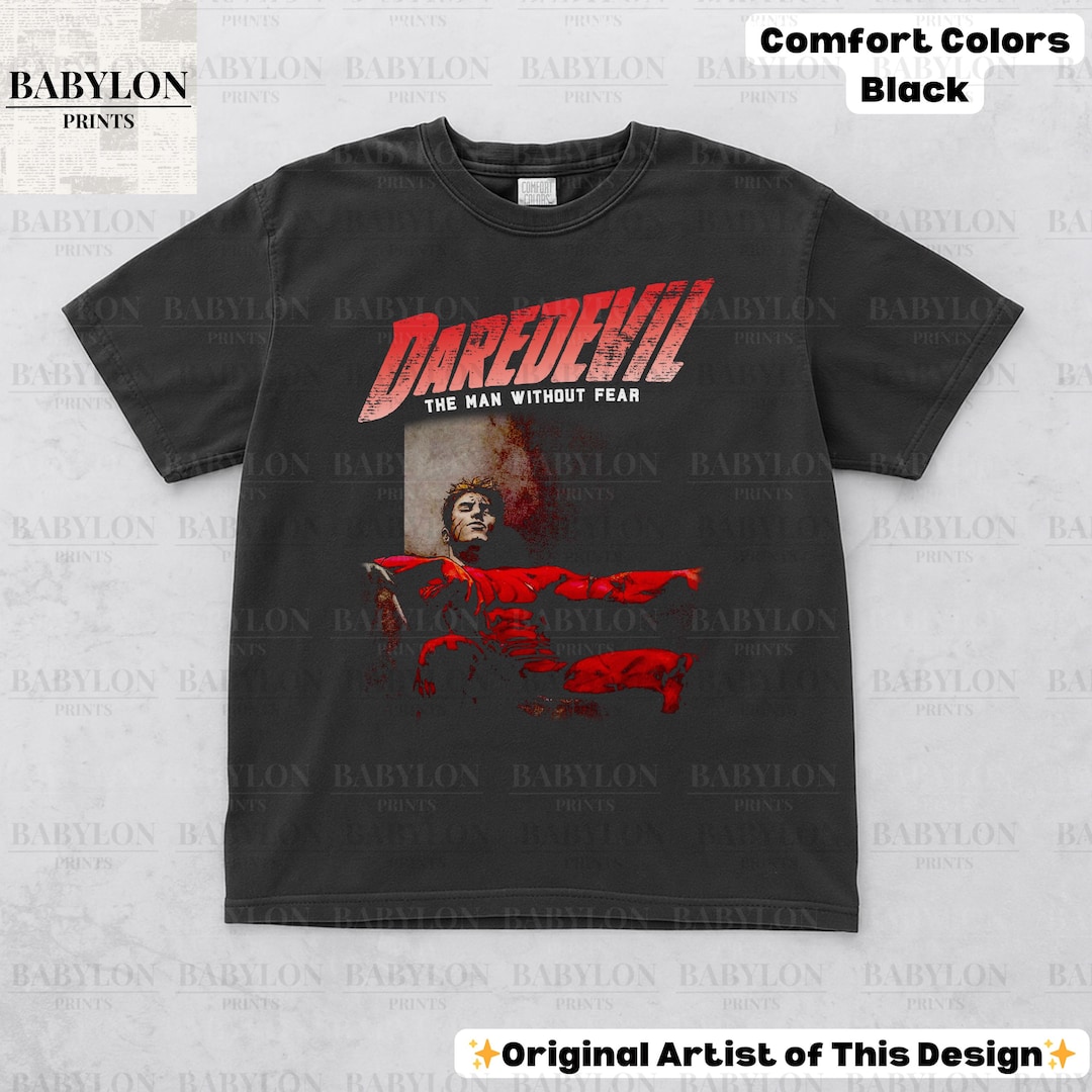 Vintage Daredevil Comic T-shirt Matt Murdock MCU Fan Gifts Disneyland ...