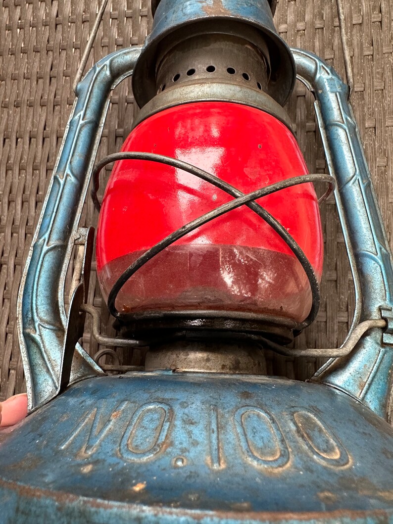 Vintage Dietz No 100 NY USA Blue Railroad Lantern With Red Globe, Ca ...