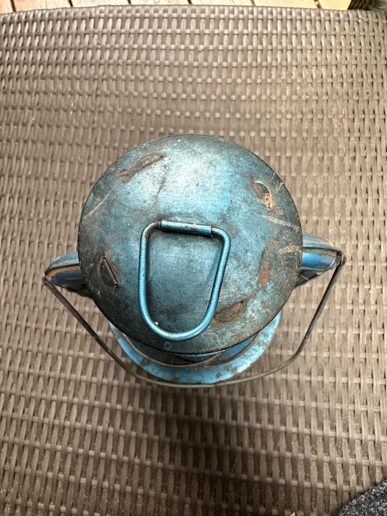 Vintage Dietz No 100 NY USA Blue Railroad Lantern With Red Globe, Ca ...