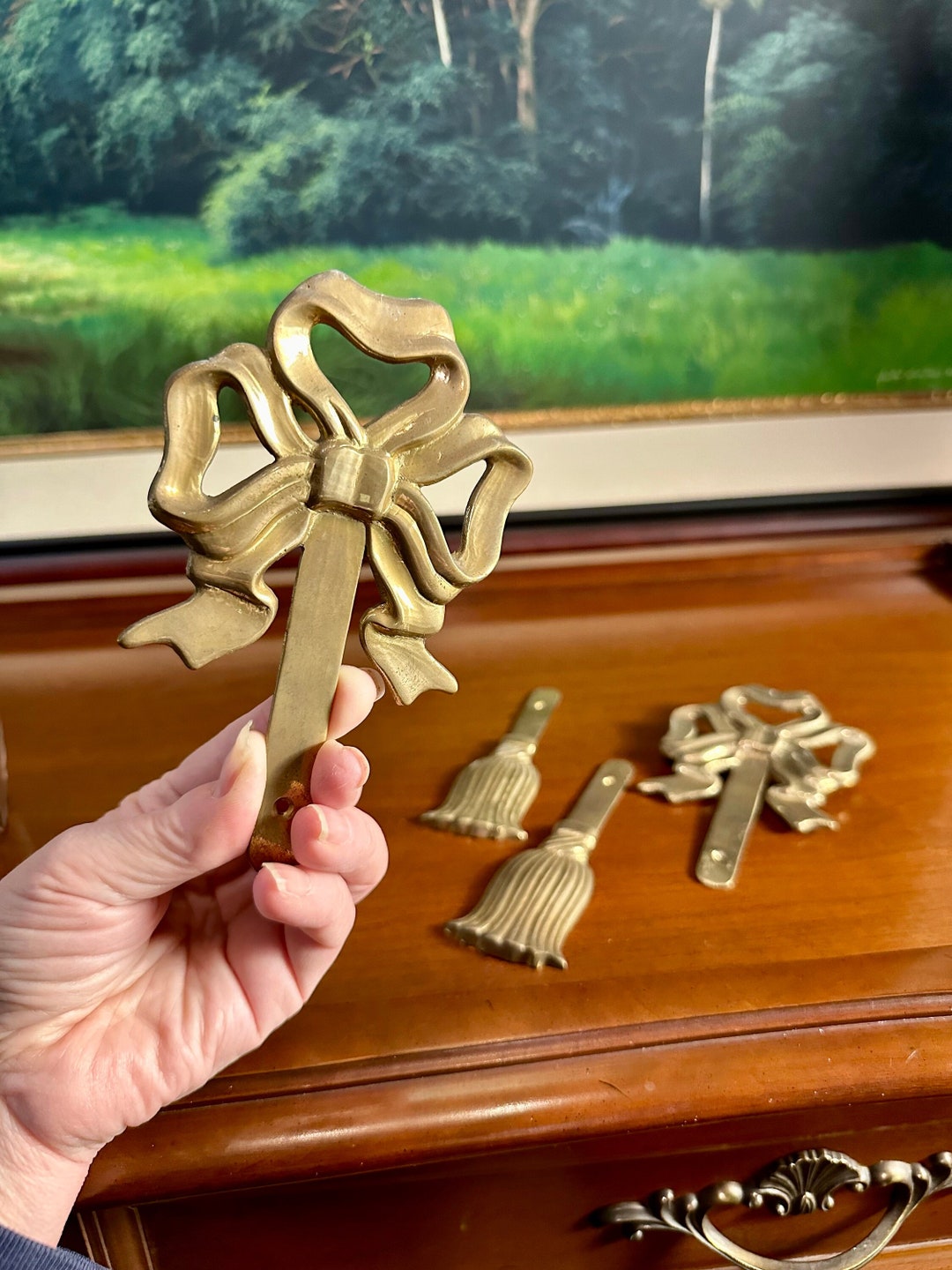 Pair Solid Brass Bow Plate/picture Toppers W/ Hanging Tassel Wall ...