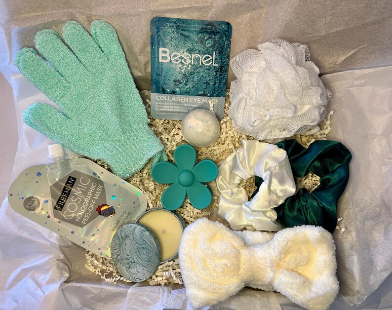 Color-themed Gift Box: Self Care Package With Bath Bomb & Socks - Etsy