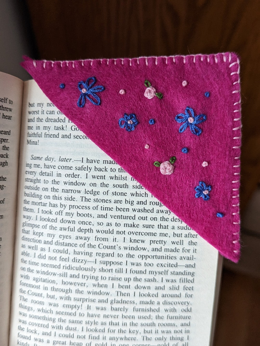 Rose Floral Felt Corner Bookmark Hand Embroidered - Etsy