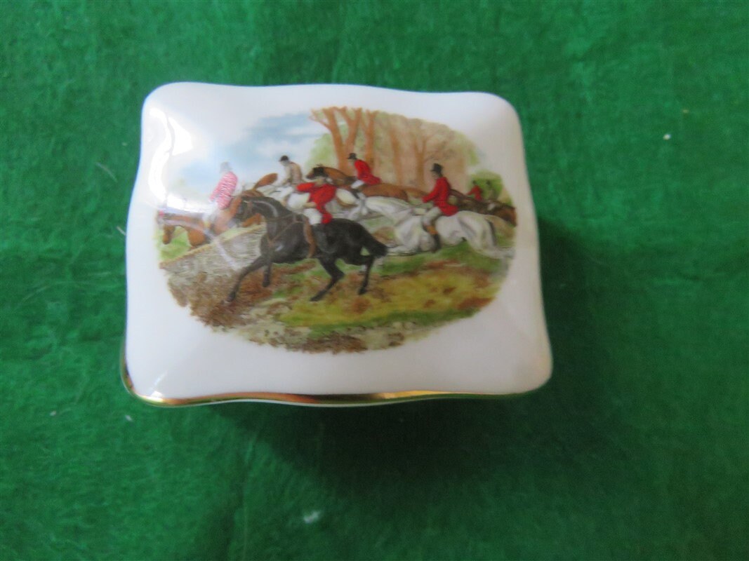 Vintage Bone China Fox Hunt Trinket Box Hammersley - Etsy