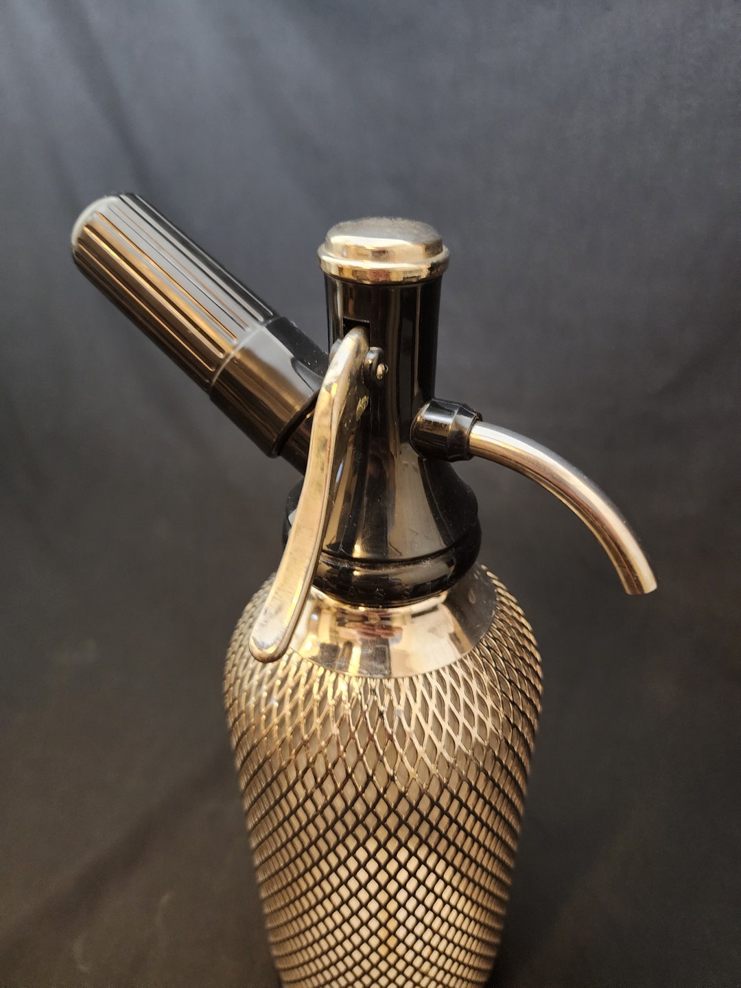 ISI Austria .85L Chrome Mesh Classic Soda Siphon Syphon Bottle Seltzer ...
