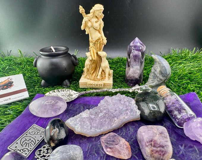 Greek Goddess of Witchcraft Hecate/hekate Statue Crystal Altar - Etsy