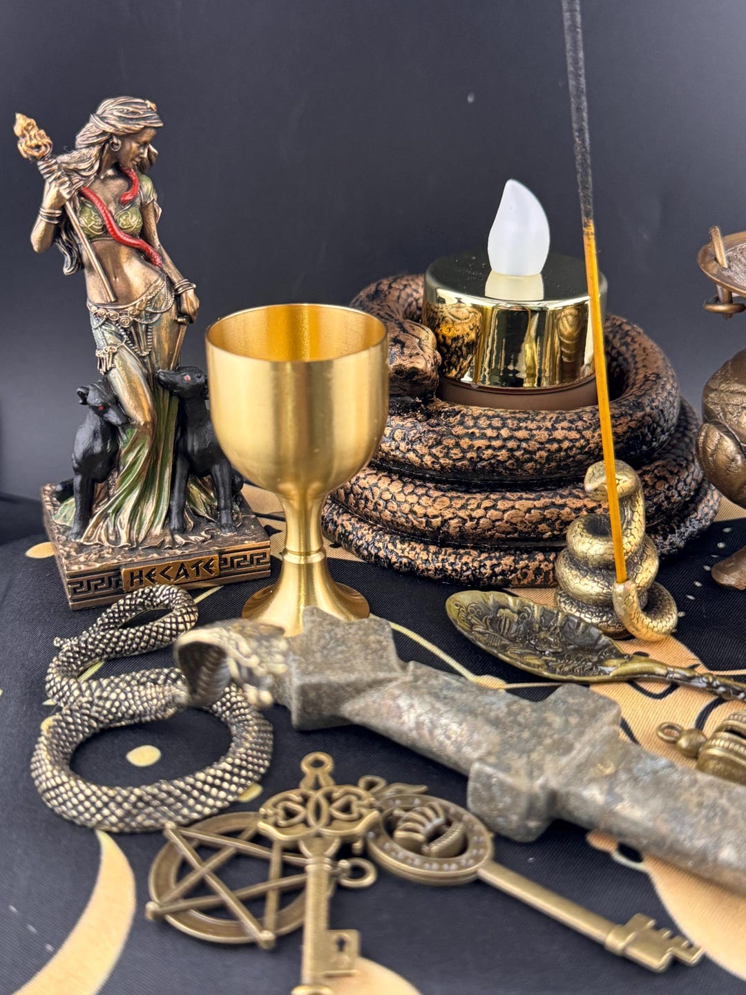 Hecate Snake Altar,cauldron, Bronze Brass Collection Altar, Witchcraft ...
