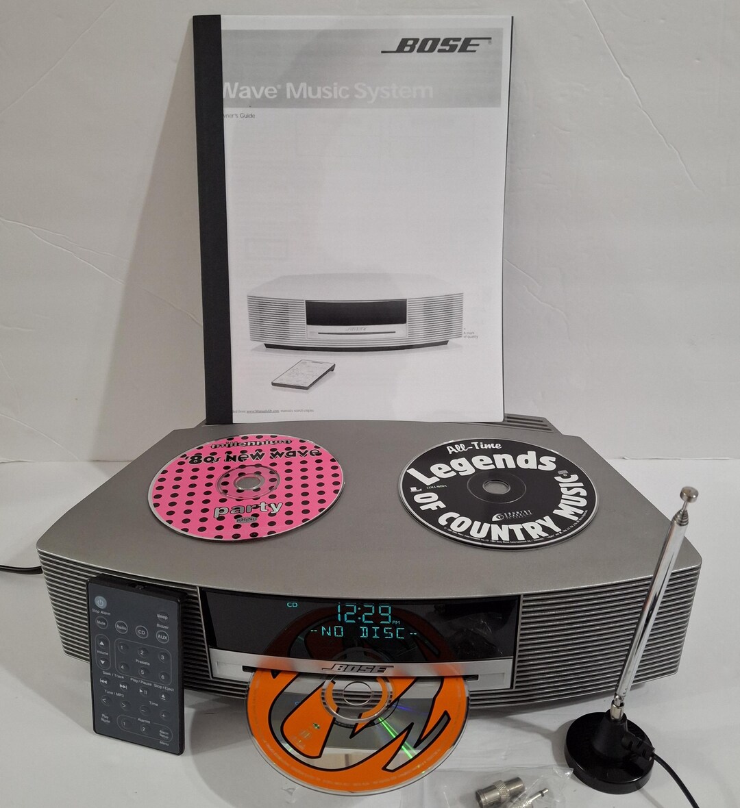 Classic Bose Wave Music System I Silver With Remote FM / AM, AUX ...