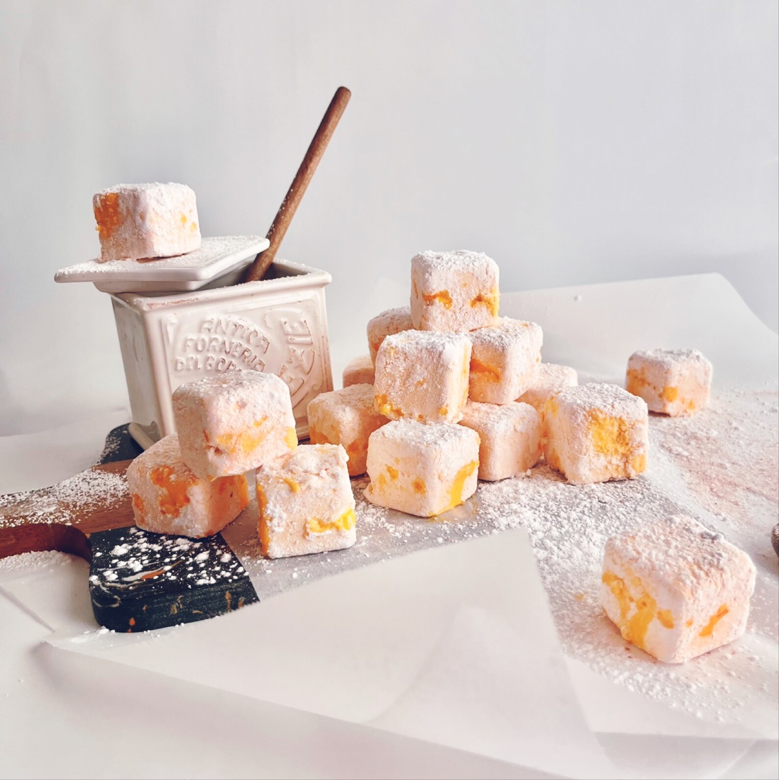 Caramel Sea Salt Marshmallows – Sweet-sweet Mallows | Gourmet Artisan ...