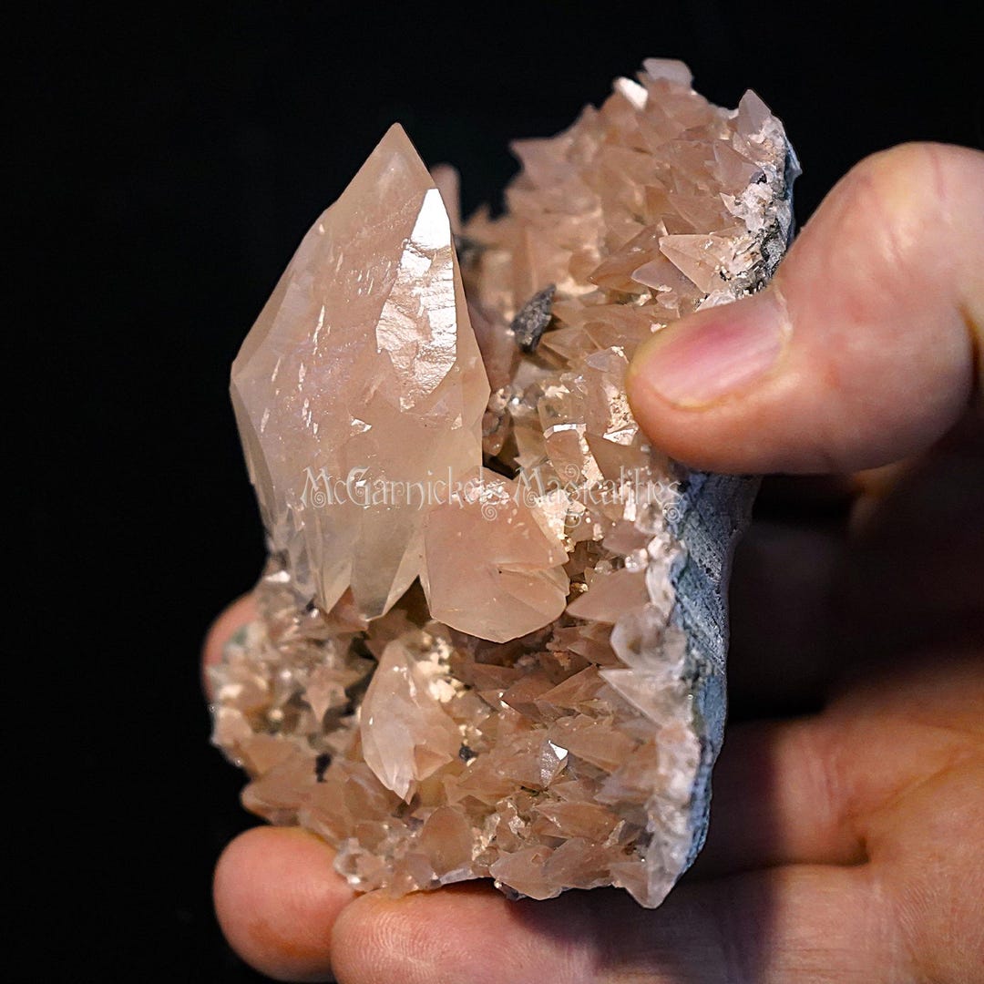 Pink Calcite Scalenohedral Lamellar Twins 248 Grams, Tonglushan Mine ...