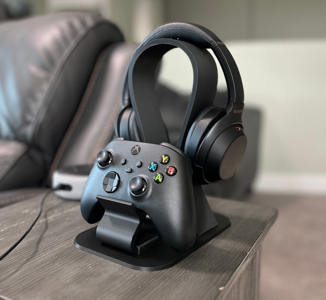 2-in-1 Headphone and Controller Stand With Optional Personalized Name ...