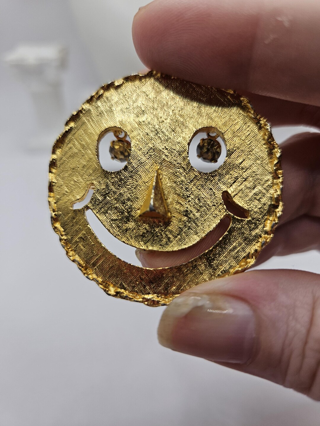 Funny Whimsical 1960s 1970s Retro Vintage 2 SMILEY FACE BROOCH Figural ...