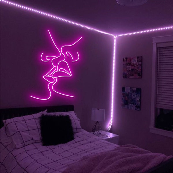 Romantic Kiss - Etsy