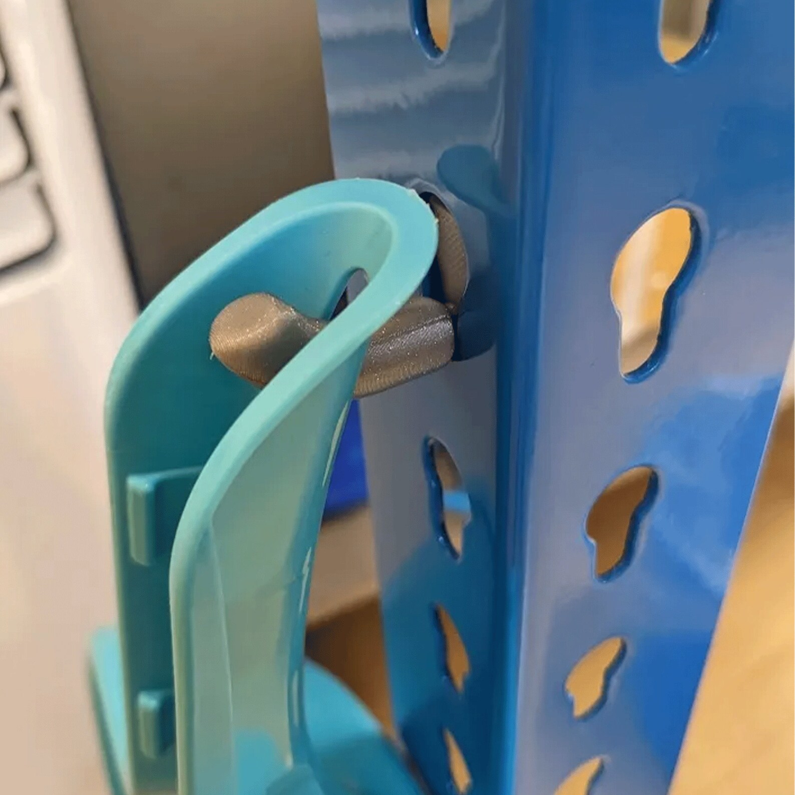 Garage Shelf Hook, Sturdy Storage Solution, Keyhole Hanger for ...