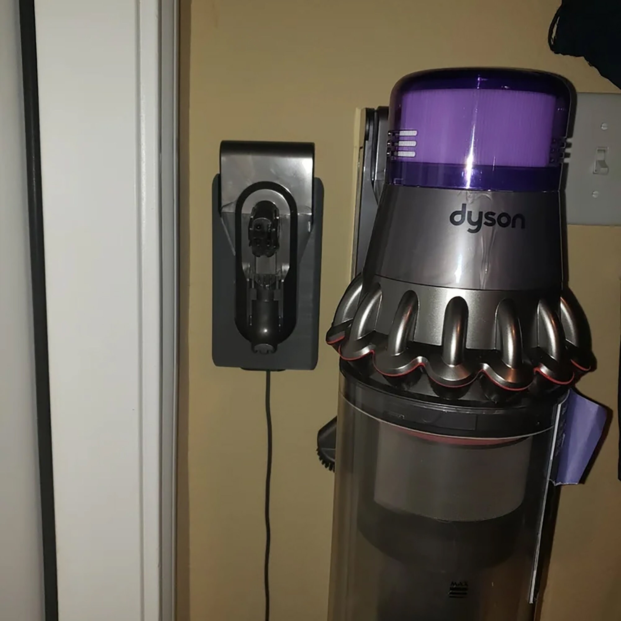 Dyson Handheld Vacuum V8-V15 Battery Charging Cradle, Wall-mounted ...