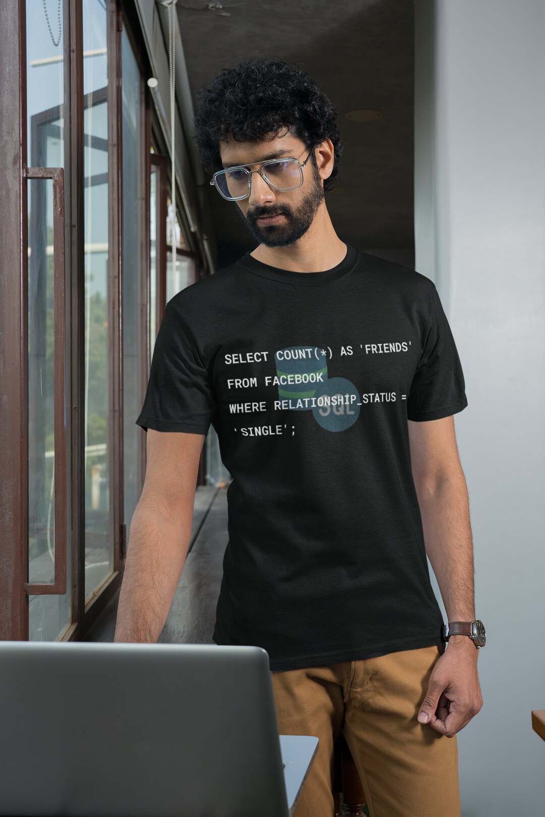 SQL Programmer T-shirt - 'relationship Status: Single' - Humorous Tech ...