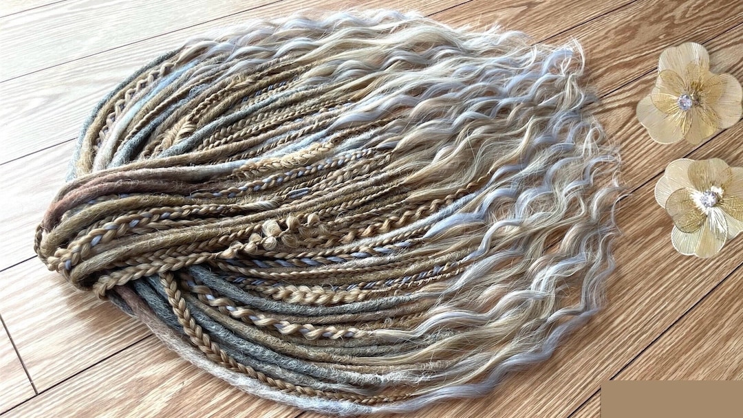 Rusty Blonde Dreads & Braids: Blue Accent Kanekalon Hair Extensions - Etsy