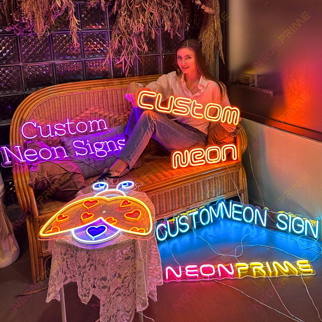 Handmade Neon Signs - Custom LED Neon Lights - Neon Signs, Family Name ...