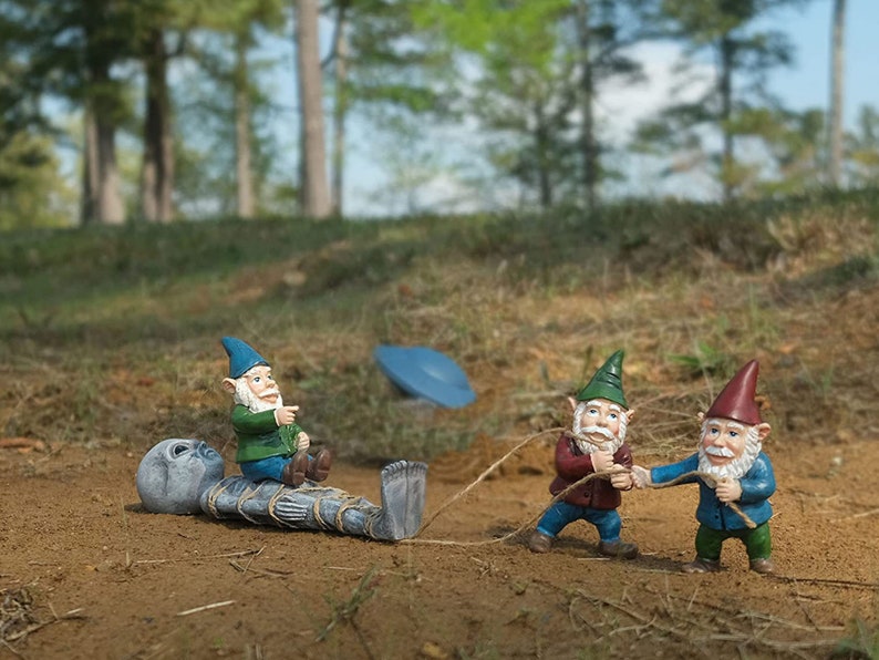 Alien Gnomes Dwarf Set Funny Gnomes Decor Set With UFO Theme Garden ...