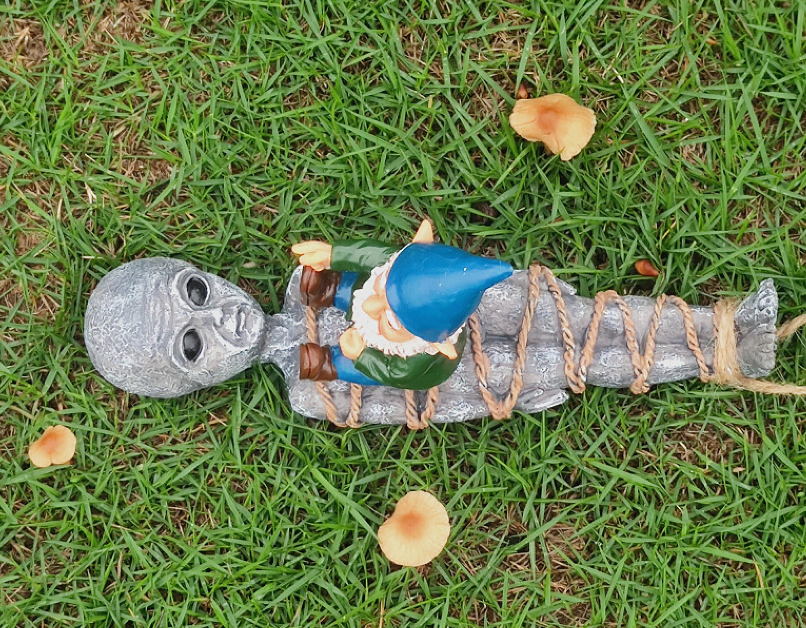 Alien Gnomes Dwarf Set Funny Gnomes Decor Set With UFO Theme Garden ...