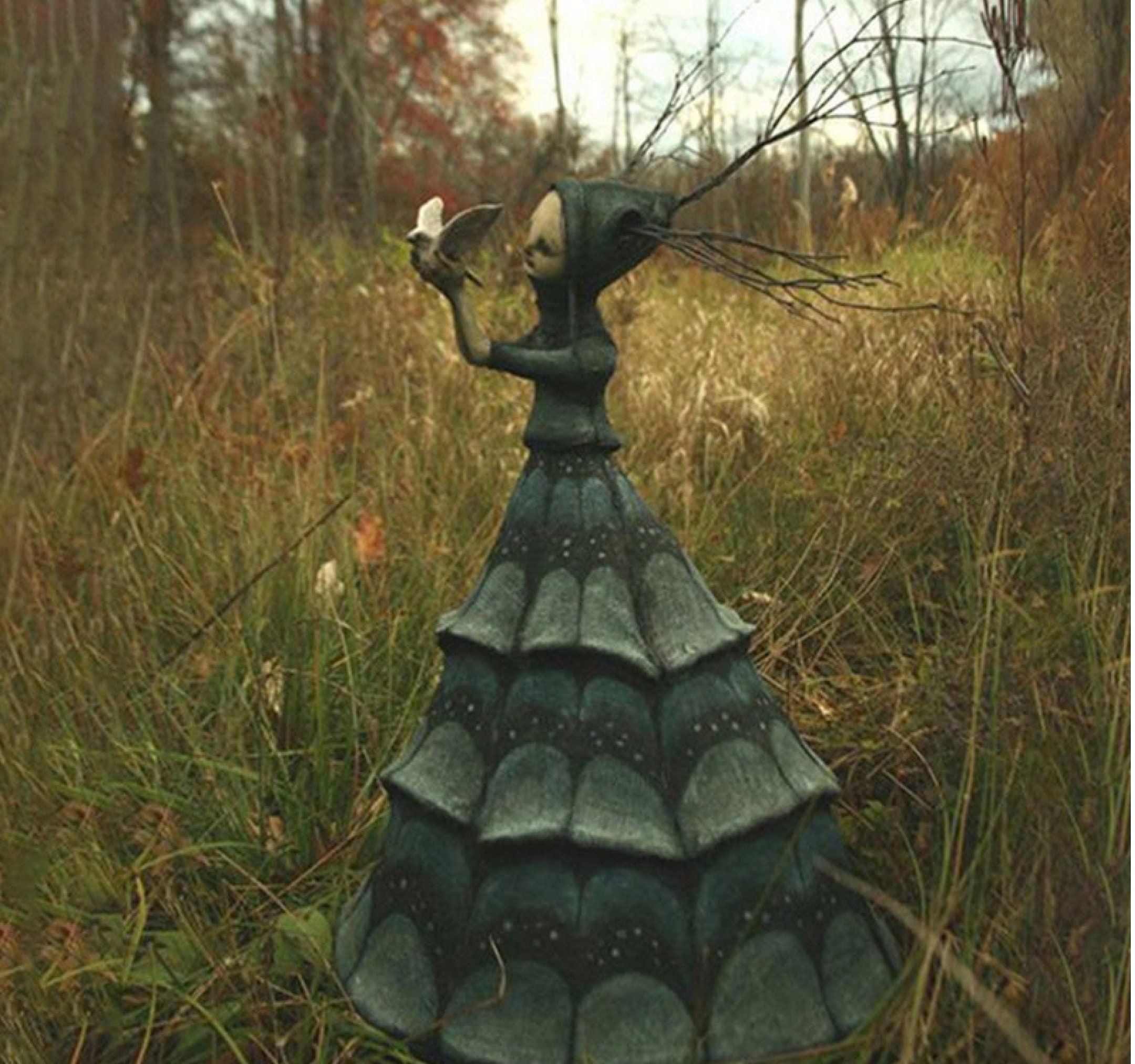 Halloween Witch Figurine Resin Statue Creepy Witch Sculptures Garden ...