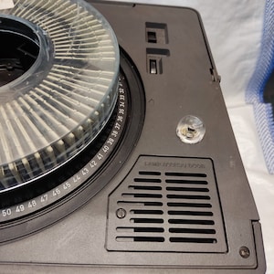 BELL & HOWELL Slide Projector RM 850 Auto-focus, Black With Case - Etsy