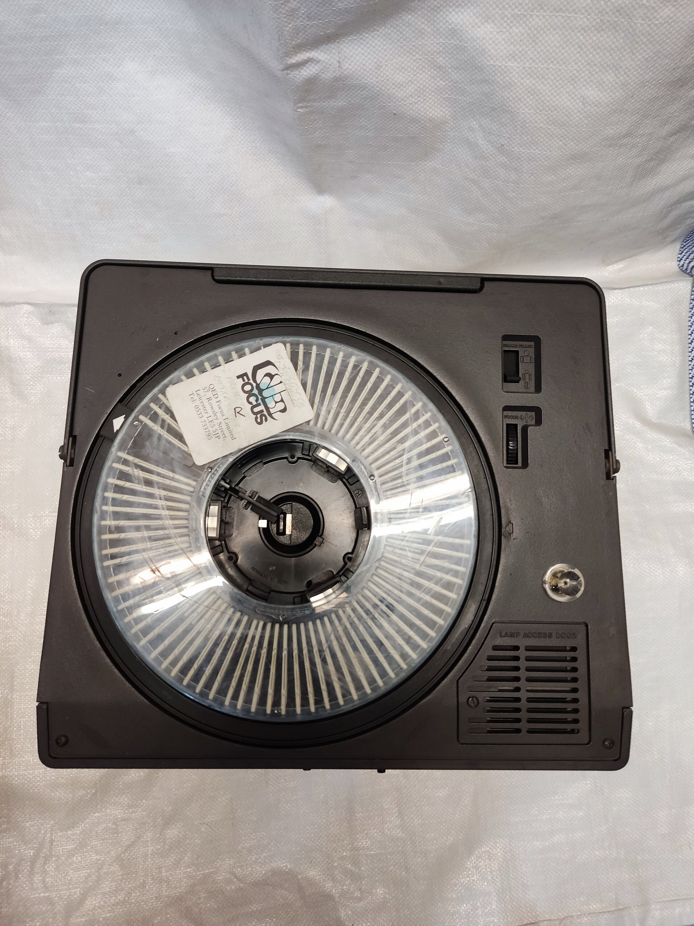 BELL & HOWELL Slide Projector RM 850 Auto-focus, Black With Case - Etsy
