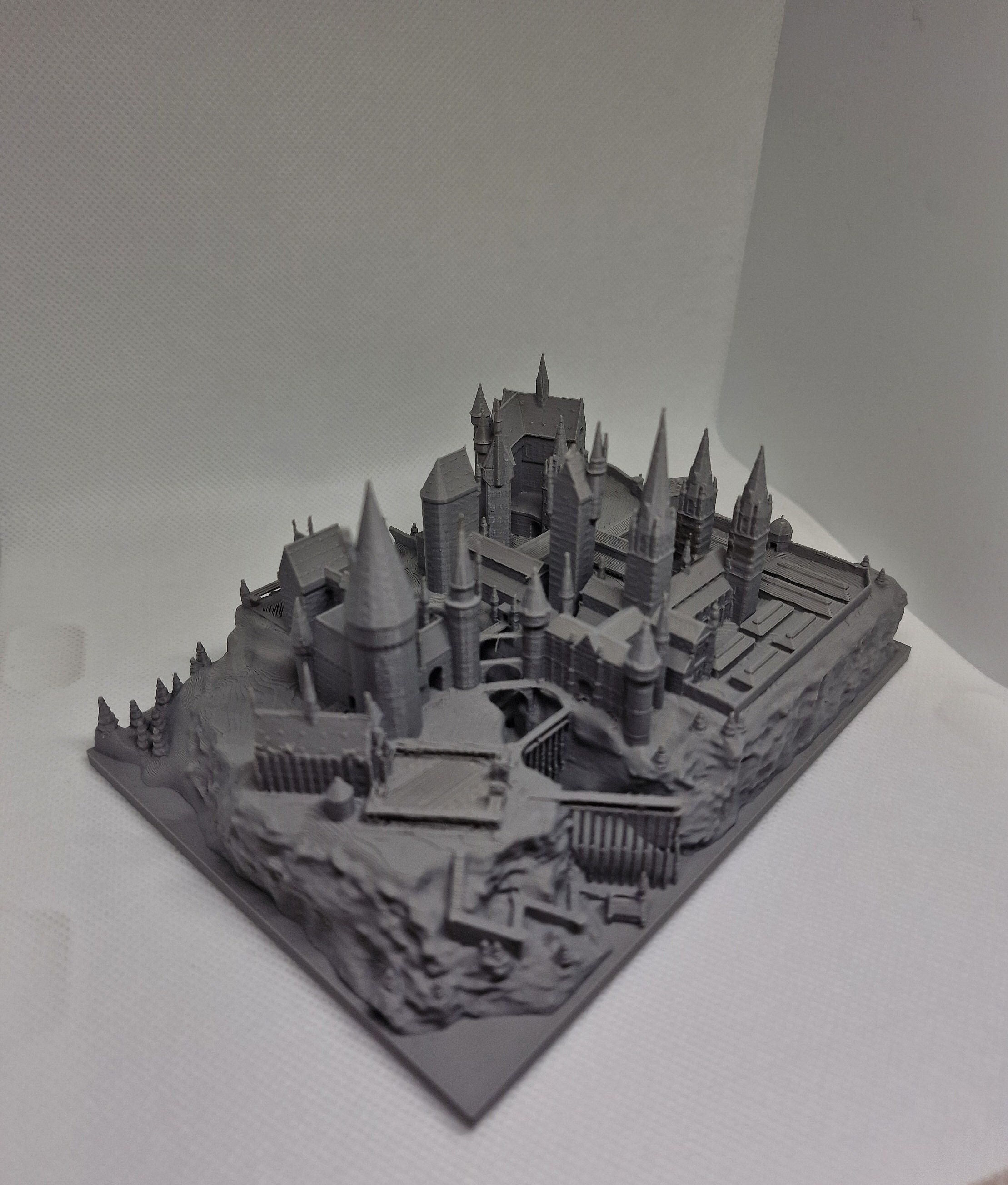 Hogwarts Magic Castle Miniature Scale Model From Harry Potter Wizarding ...