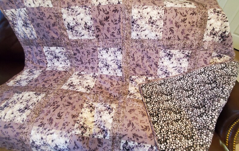 Plum Pretty Throw Quilt - Etsy