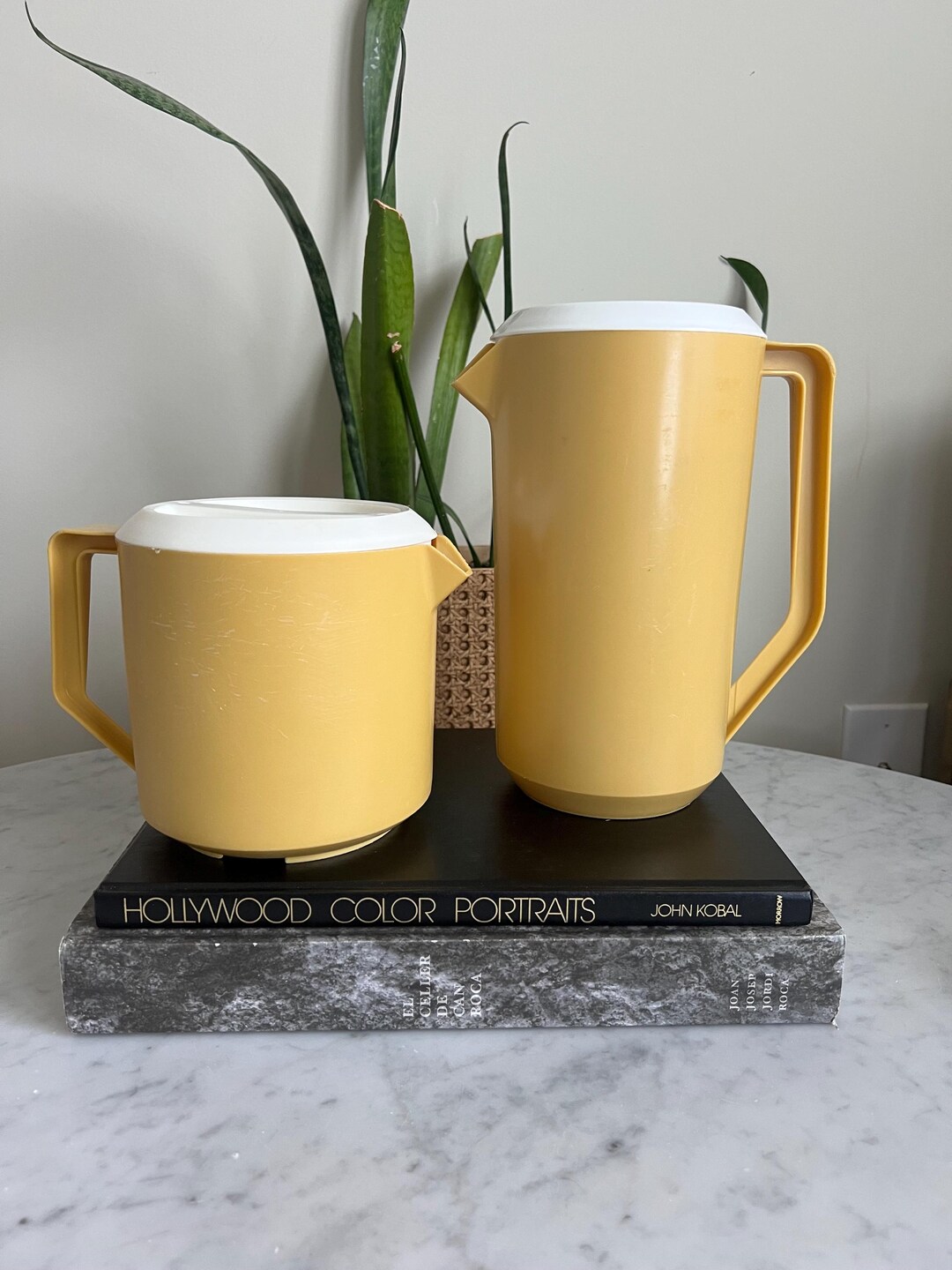 Vintage Harvest Gold Rubbermaid Tea/water Pitcher W/original Lid 2.25 ...