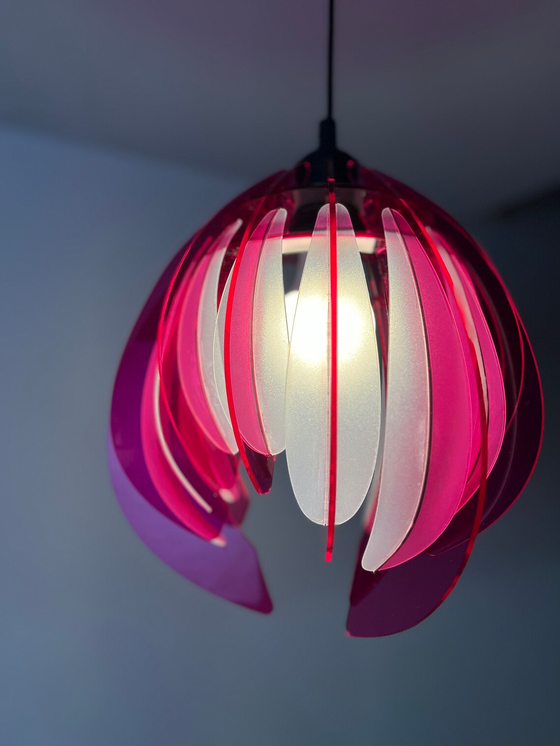 Feathered Pink Tulip Lamp Shade 60's/70's Vintage - Etsy