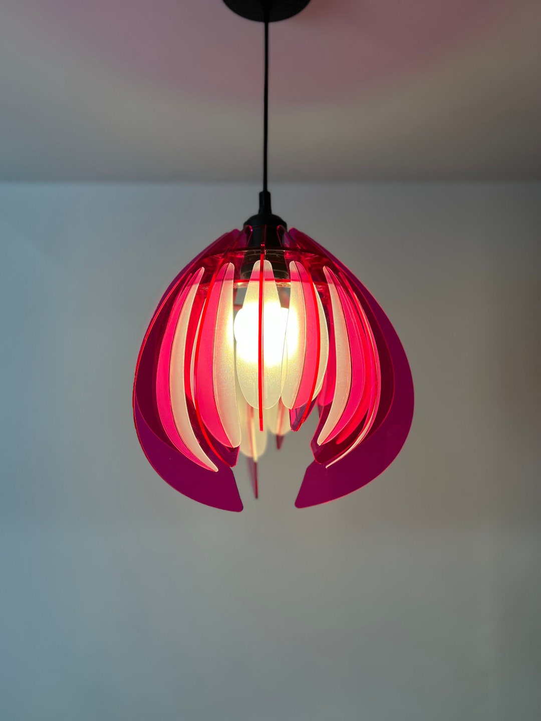 Feathered Pink Tulip Lamp Shade 60's/70's Vintage - Etsy