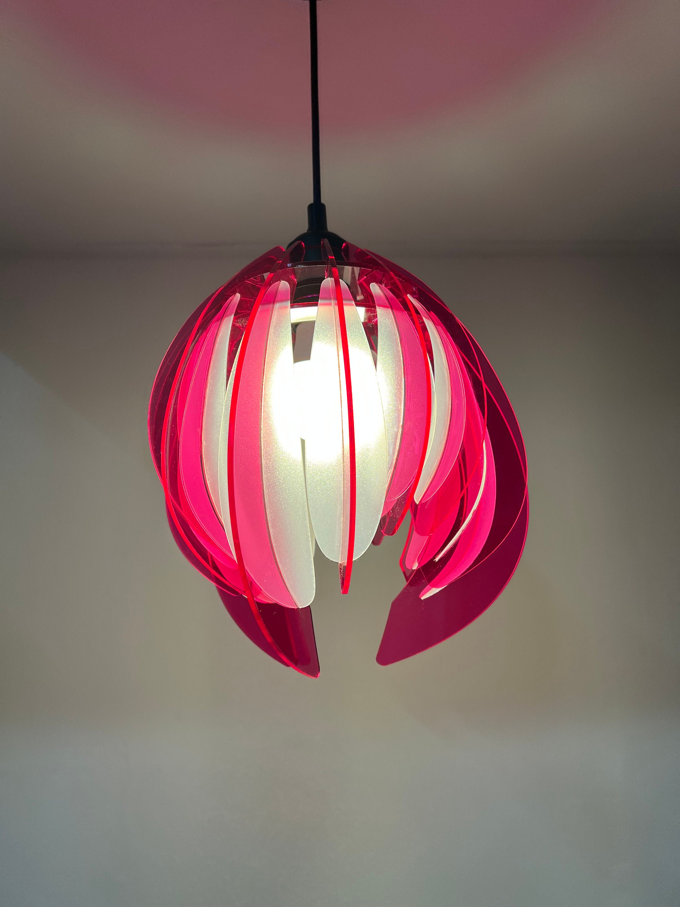 Feathered Pink Tulip Lamp Shade 60's/70's Vintage - Etsy