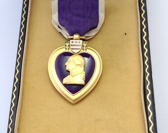 Purple Heart With Vietnam Service Ribbon Pin Army Marines Navy Air ...