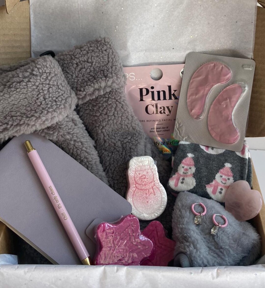 Cozy Winter Girl Present Box/girlfriend Box Gift /relaxing Plan Box ...