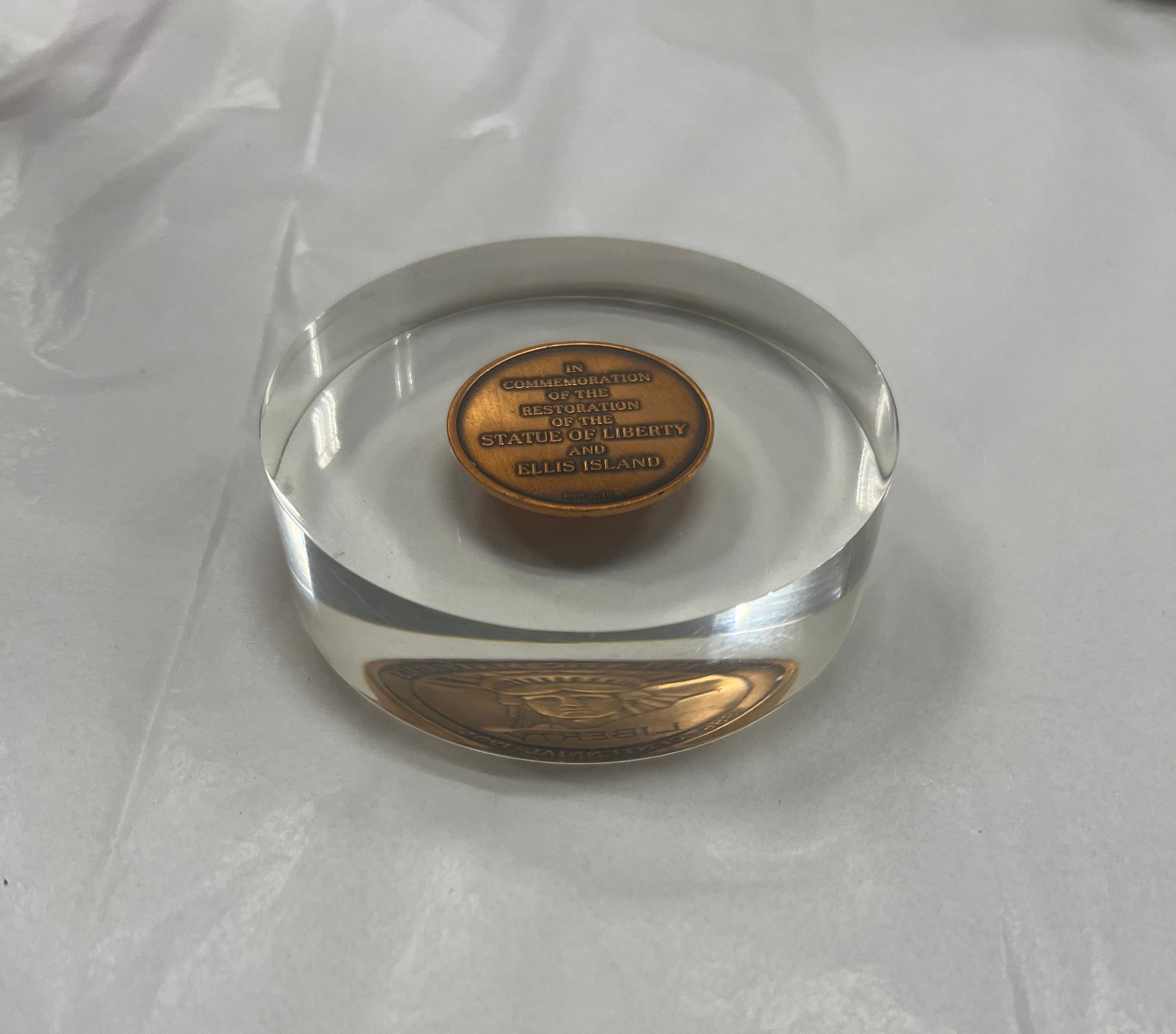 Statue of Liberty Commemorative Coin Paperweight 1986 - Etsy