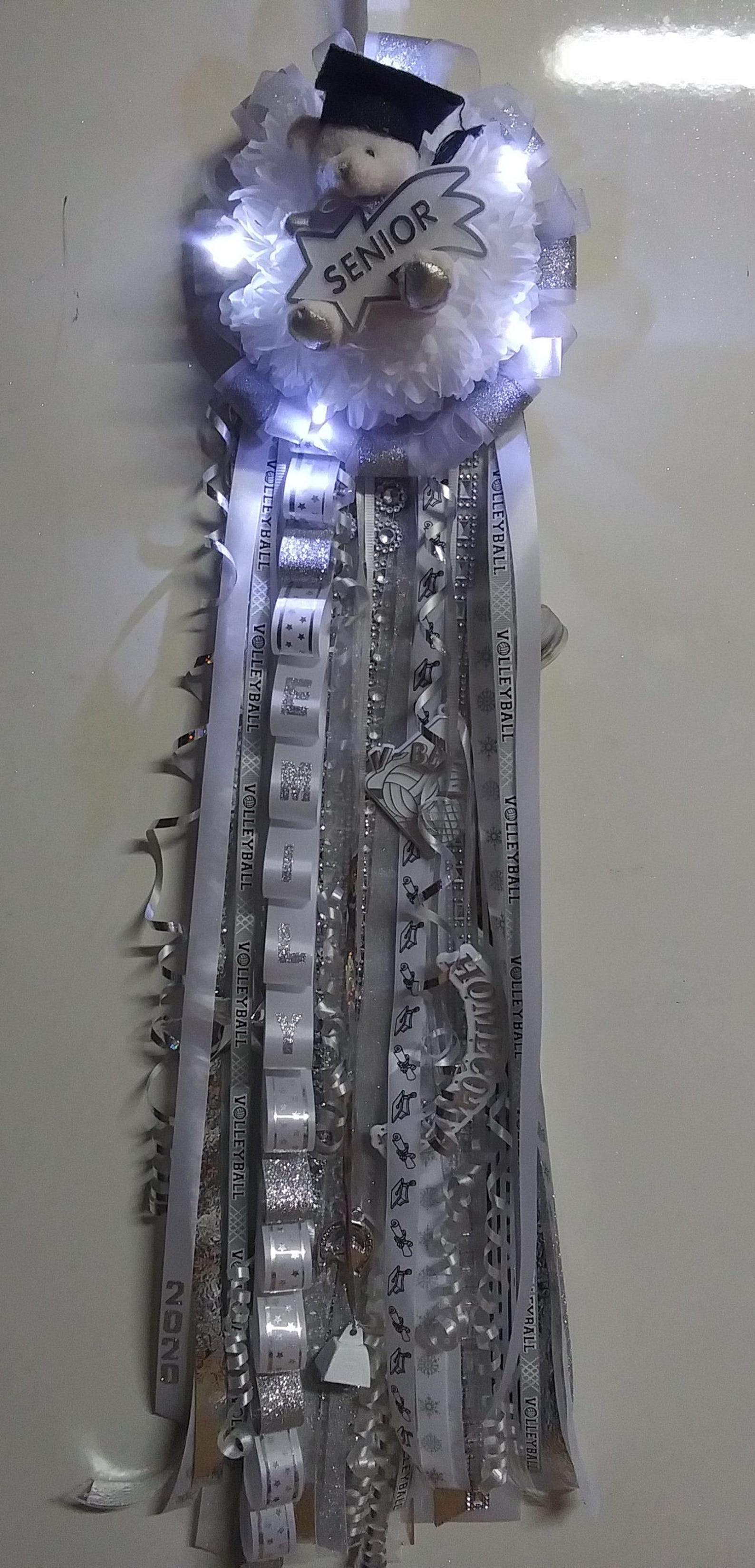 Large Basic Homecoming Mum With Lights Homecoming Spirit Homecoming ...