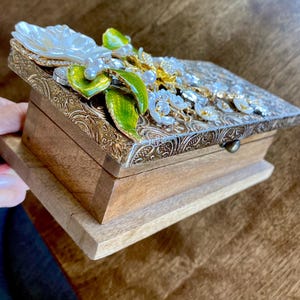 Stunning Vintage Jewelry Encrusted Wooden Jewelry/trinket Box 8”x4”x3” - Etsy