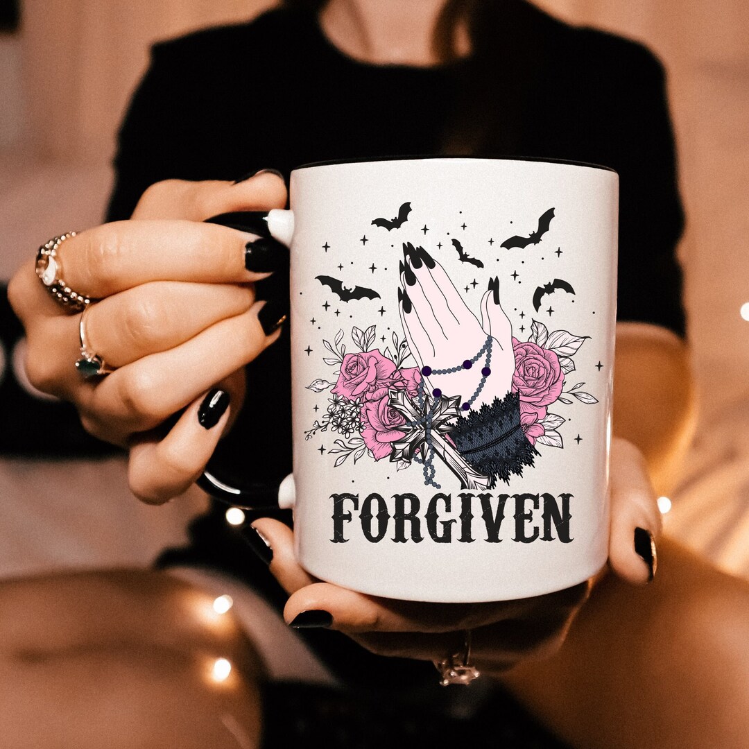 Gothic Prayer Hands Mug, Praying Hands With Rosary, Witchy Coffee Mug ...