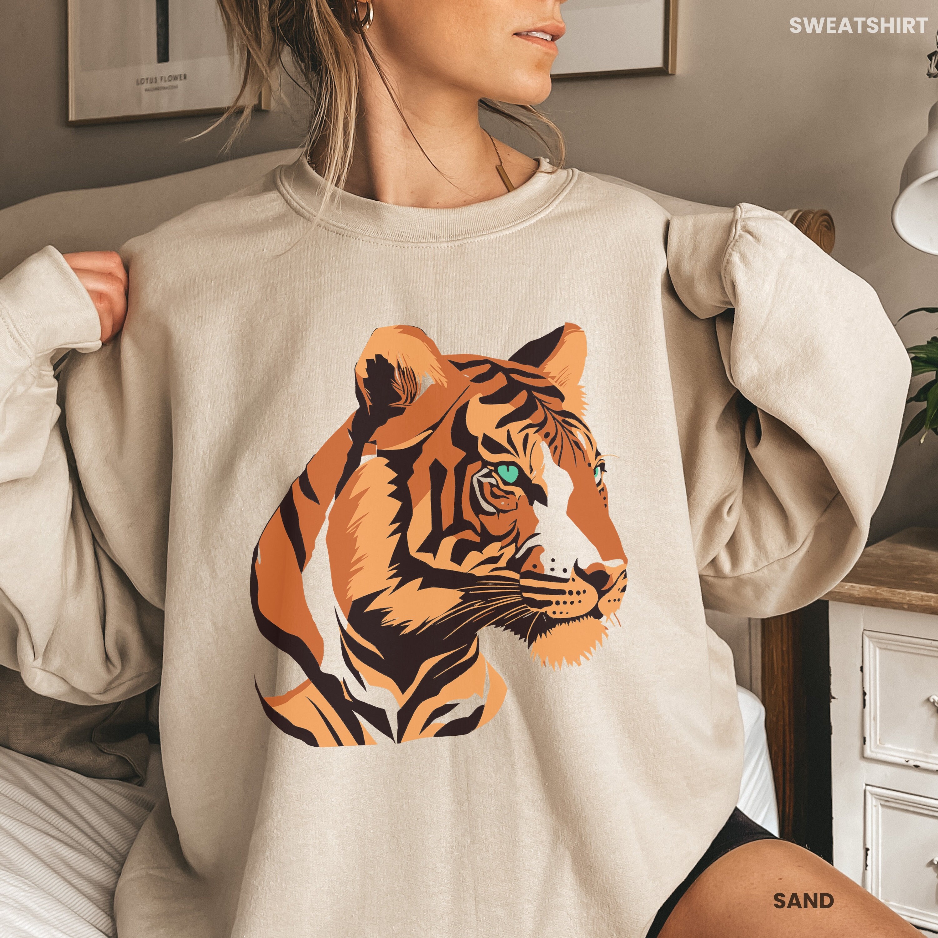 Oversized Tiger Face Sweatshirt, Retro Graphic Tee, Trendy Urban ...