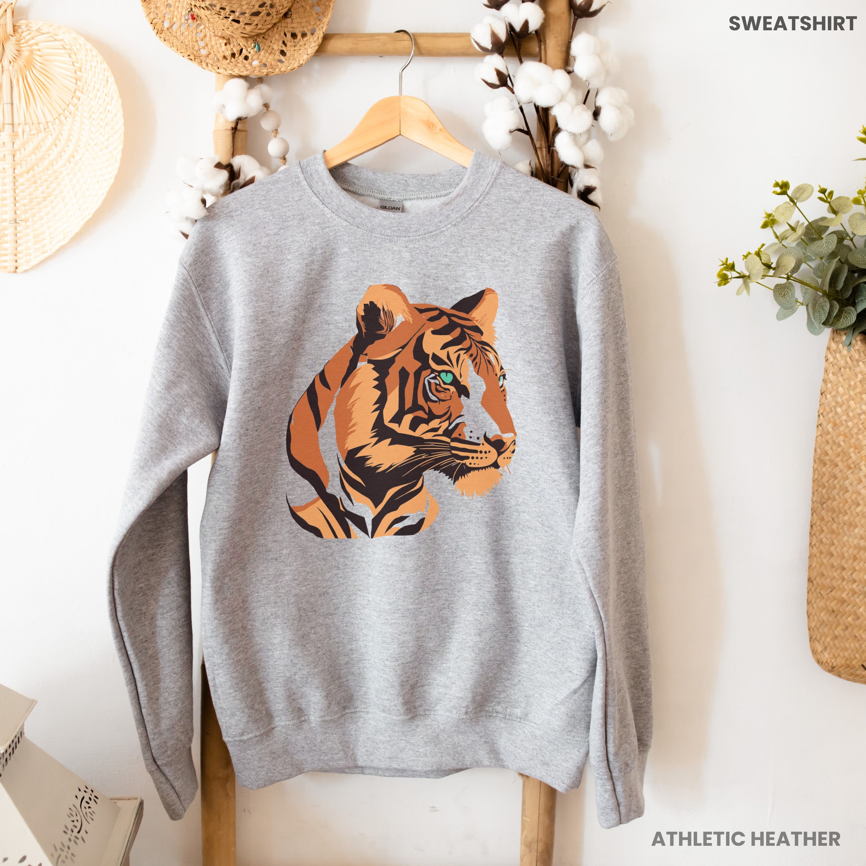 Oversized Tiger Face Sweatshirt, Retro Graphic Tee, Trendy Urban ...